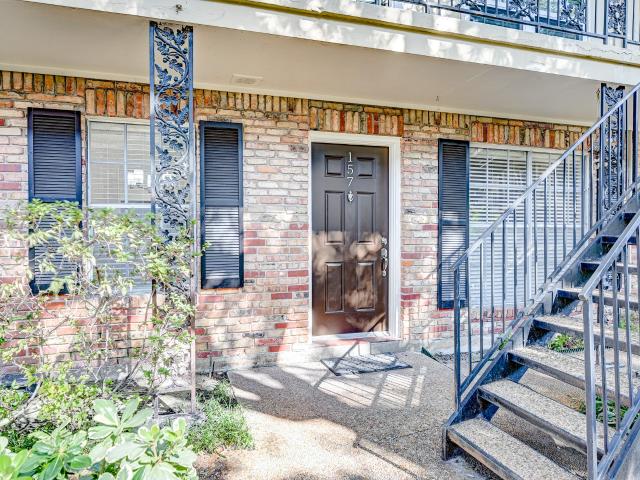 3224 Timmons Ln, Unit 157, Houston, TX 77027 | MLS #59438