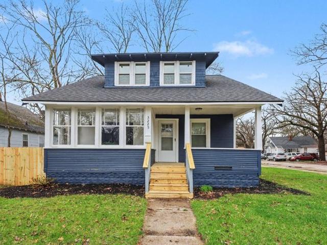 3225 Maffett St, Muskegon, MI 49444
