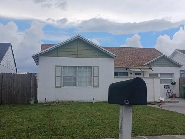 3225 NW 204th Ter, Miami Gardens, FL 33056