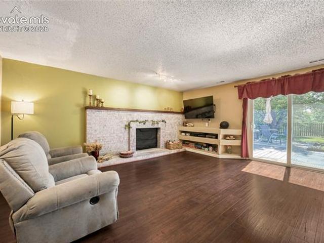 3225 Oak Creek Drive