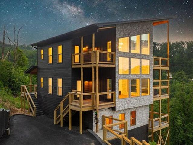 3225 Emerald Springs Loop, Sevierville, TN 37862