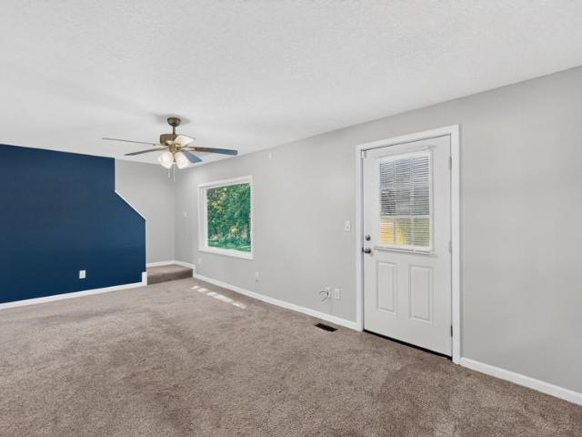3225 Pinewood Road SE