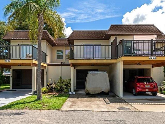 3225 Ramblewood Dr, Sarasota, FL 34237