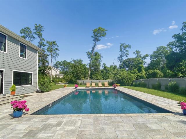 3225 Stanley Road