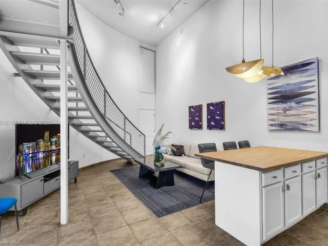 3225 SW 58th Ave, Unit BACK, Miami, FL 33155 | MLS #A11998
