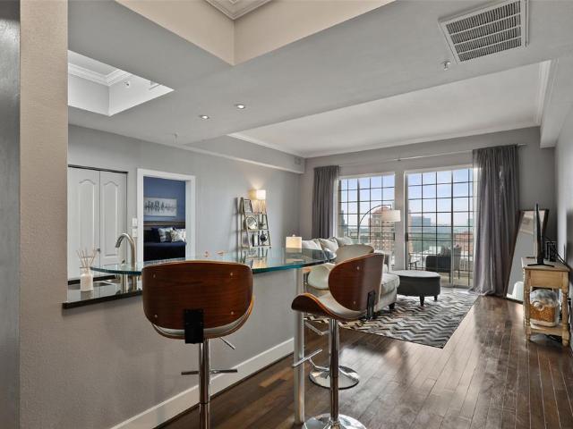 3225 Turtle Creek Boulevard # 1220