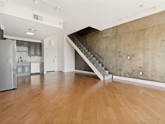 3225 Turtle Creek Boulevard # 1649