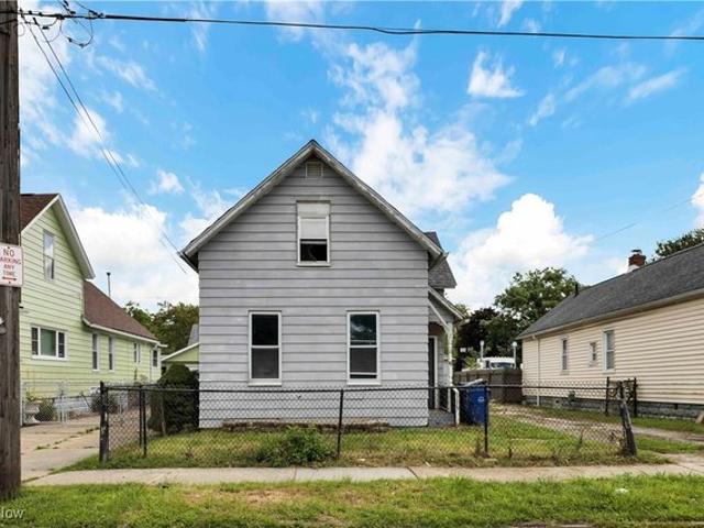 3225 W 50th St, Cleveland, OH 44102