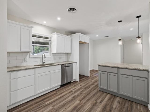 3225 Wenwood Road
