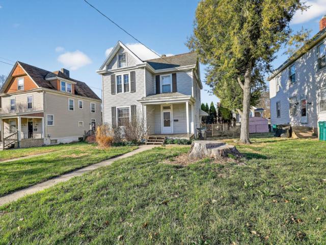 3226 Montana Avenue