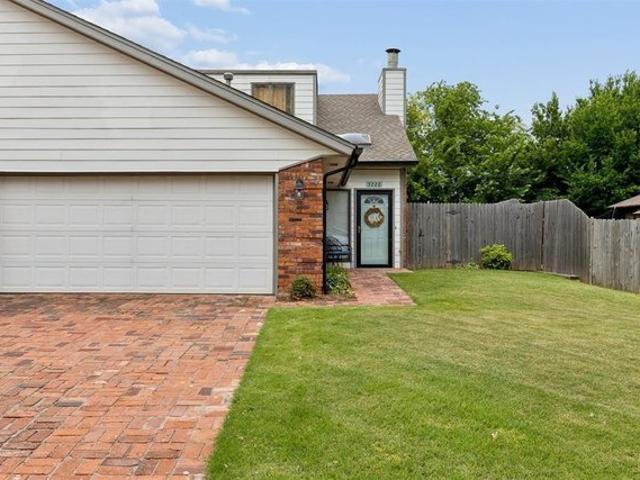 3226 Castlerock Rd, Oklahoma City, OK 73120