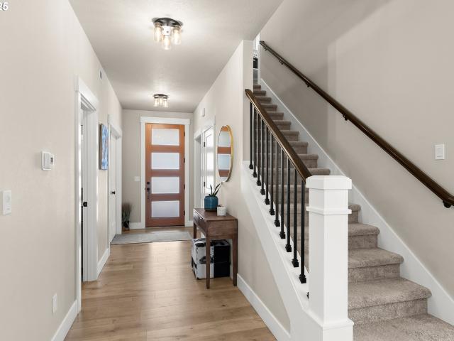 3226 e province ct