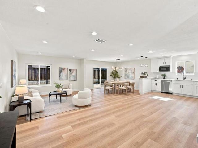 3226 Pentland Court
