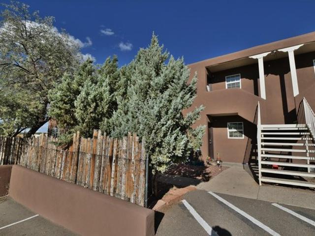 3226 Rufina St, Santa Fe, NM 87507