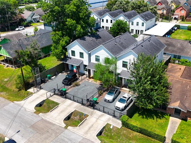3227 Airline Dr, Houston, TX 77022 | MLS #57262