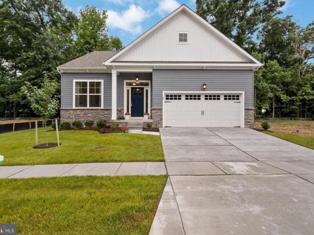 3227 Pinetree Dr, Manchester, MD 21102