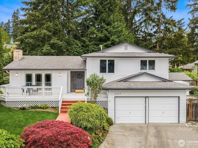 3227 st Ave NE, Bellevue, WA 98008