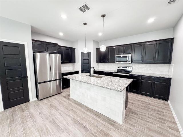 3227 Shortgrass Lane