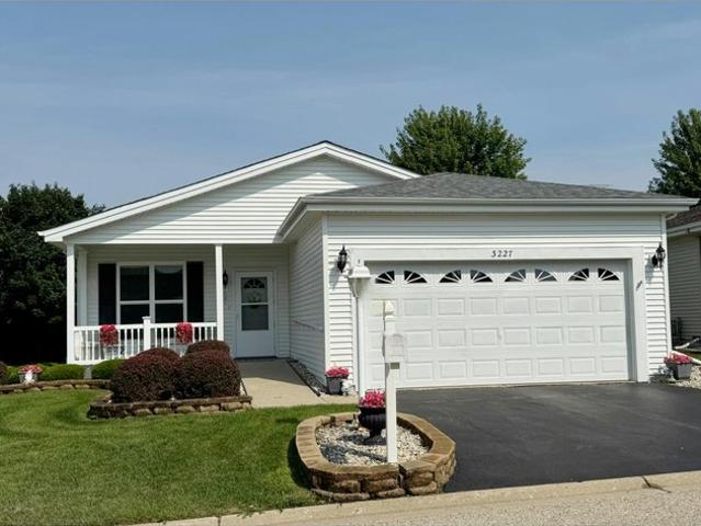 3227 Whirlaway Ct Unit 1082, Grayslake, IL 60030