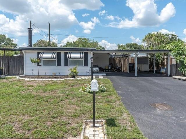 3227 48th Ave N, Saint Petersburg, FL 33714