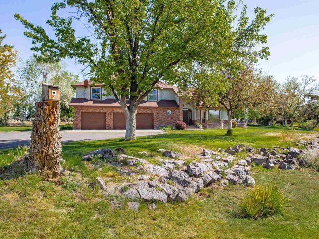 3228 Meadow Ridge Lane