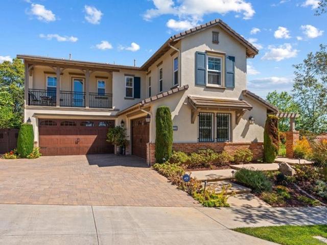 3228 Sitio Montecillo, Carlsbad, CA 92009