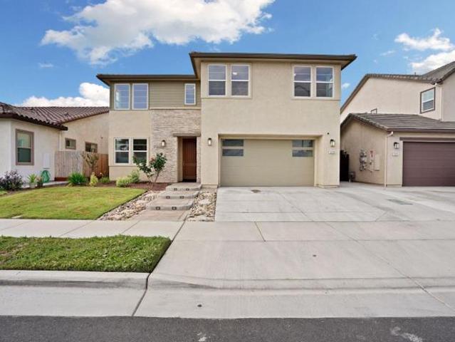 3228 Vintage Dr, Modesto, CA 95356
