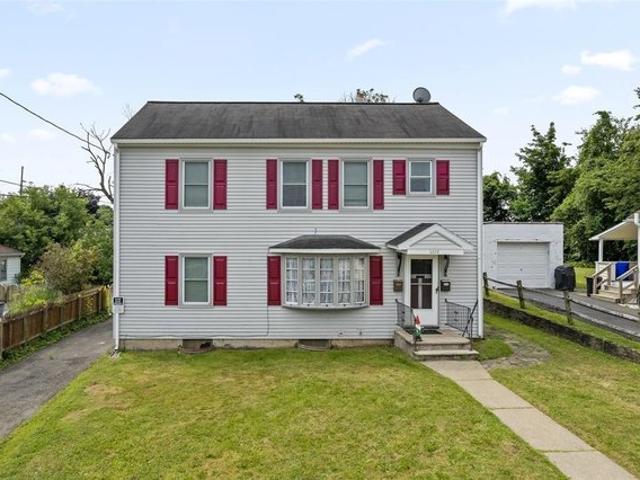 3228 Wayne St, Endwell, NY 13760