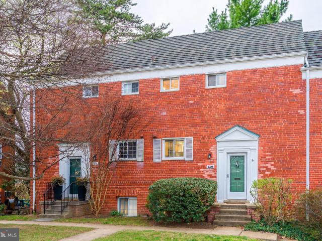 3228 Wellington Rd, Alexandria, VA 22302 | MLS #VAAX2055