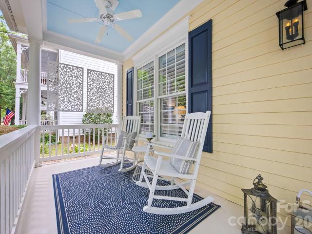3229 Colonel Springs Way