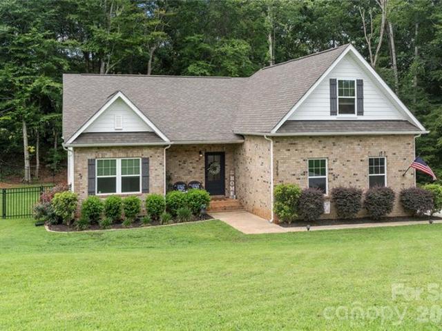 3229 Creek Bend Ct, Sherrills Ford, NC 28673