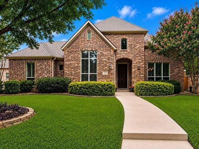3229 Robert Dr, Richardson, TX 75082
