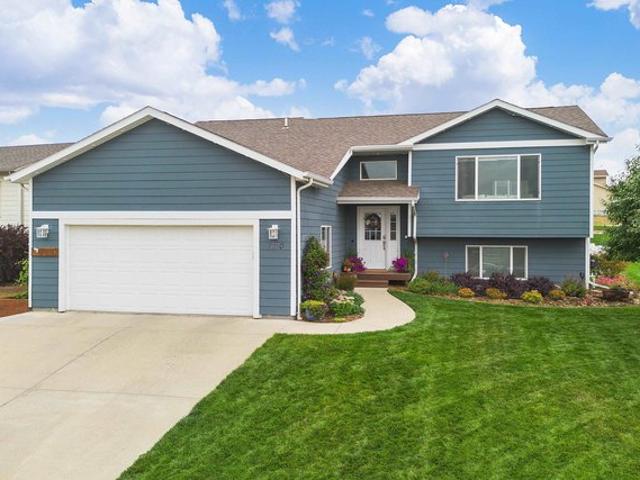 3220 New England St, Rapid City, SD 57703