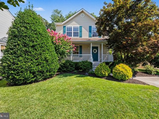 3220 Art Hall Ln, Pasadena, MD 21122
