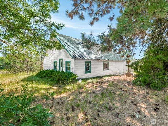 3220 Bickleton Hwy, Roosevelt, WA 99356