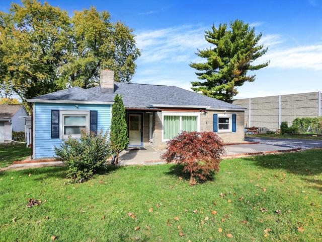 3220 Chamberlin Drive