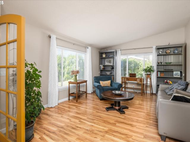 3220 crescent ave # 80