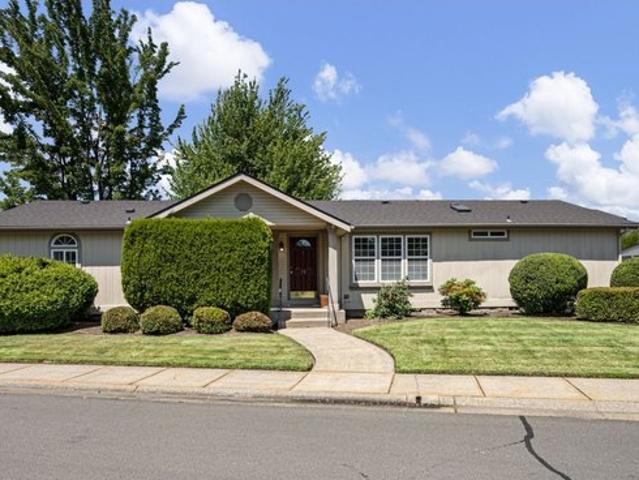 3220 Crescent Ave Spc 39, Eugene, OR 97408