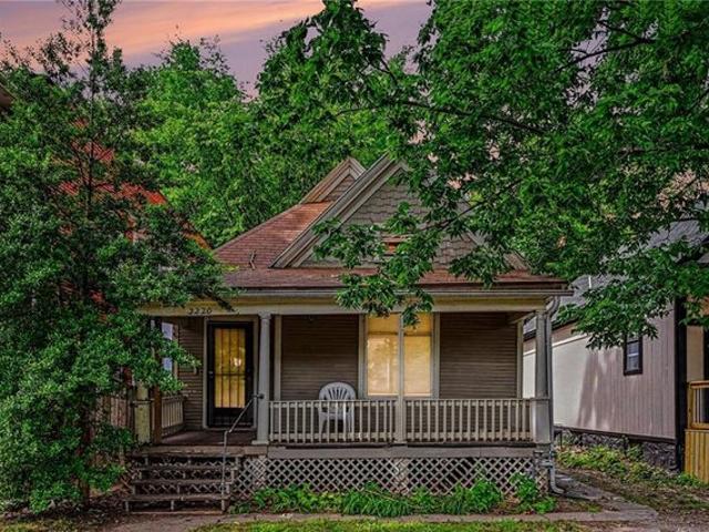 3220 E 11th St, Kansas City, MO 64127