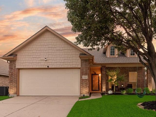 3220 Florian Ln, Fort Worth, TX 76108