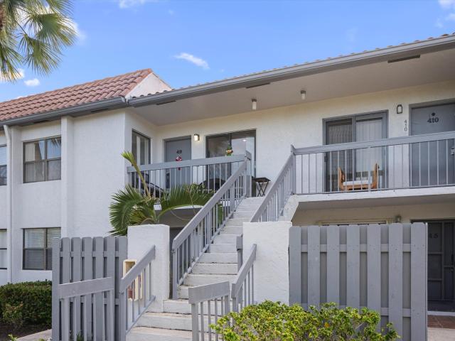 3220 Frederick Blvd, Unit 49U, Delray Beach, FL 33483 | MLS #R11147 | Compass
