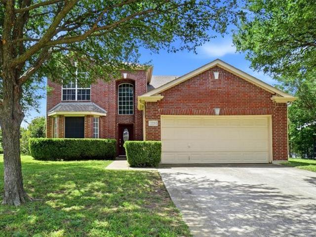 3220 Herring Ct, Denton, TX 76210