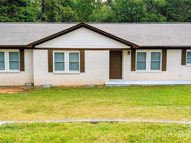 3220 Jonesberry Rd, Matthews, NC 28105 | MLS #4310 | Compass