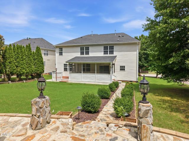 3220 Queensland Road