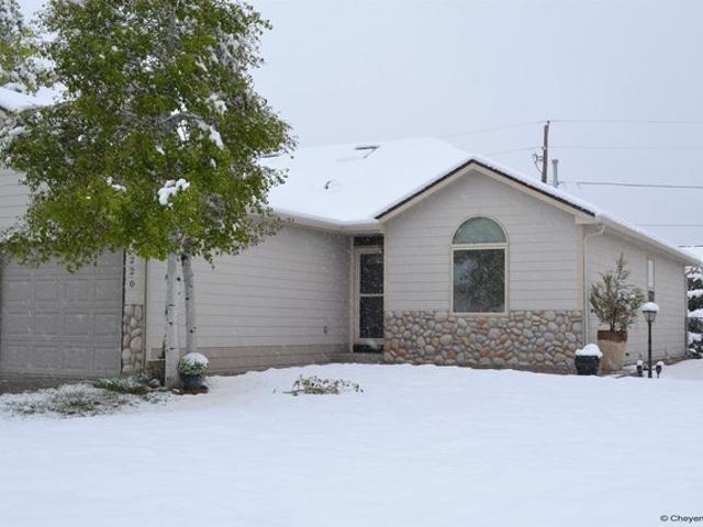 3220 Rock Springs St, Cheyenne, WY 82001
