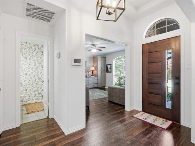3220 Timber View Circle