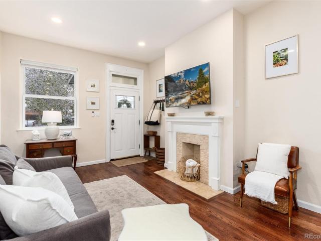 3220 W 24th Avenue