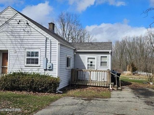 3220 W Miller Rd, Lansing, MI 48911