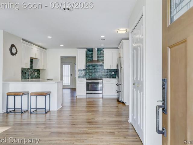 3220 Warick Road