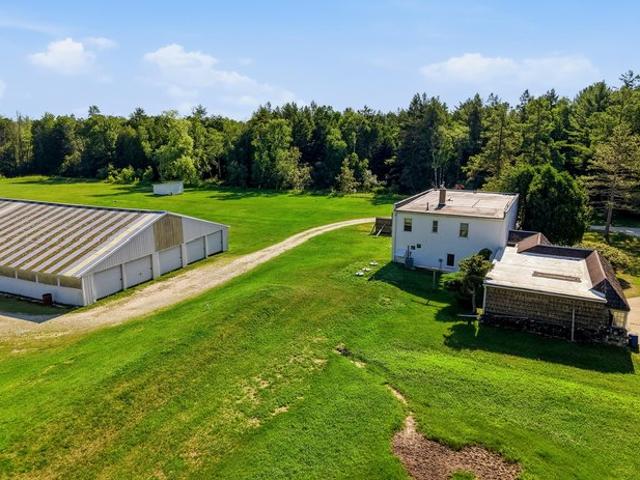 3220 10th St, Two Rivers, WI 54241